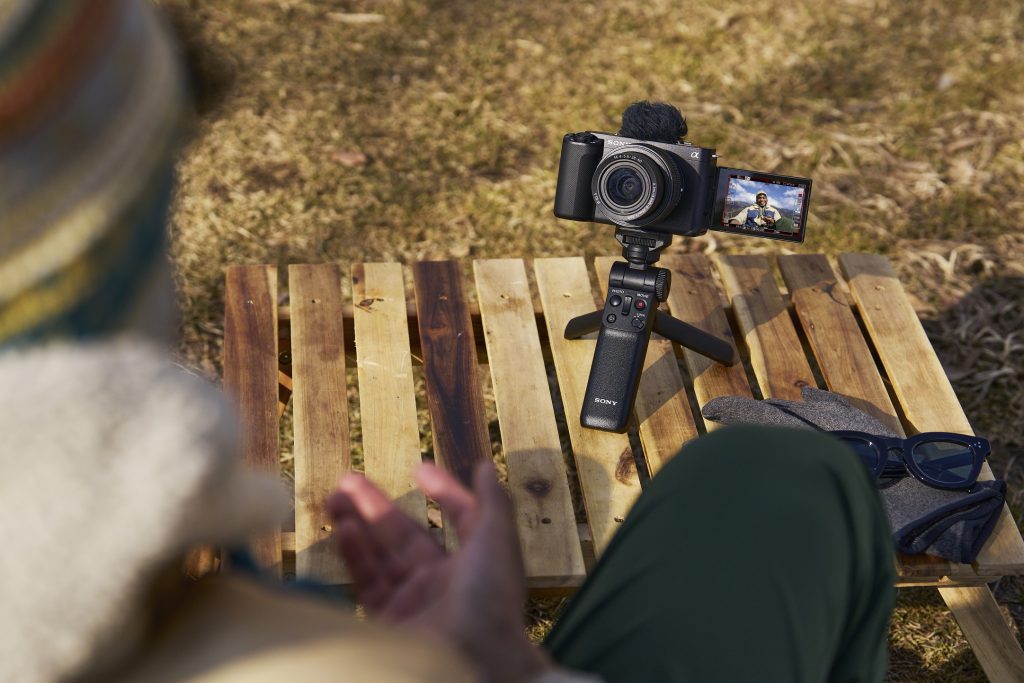 SONY PRESENTA LA NUEVA CÁMARA PARA VLOGS FULL-FRAME ZV-E1, LA MEJOR ...